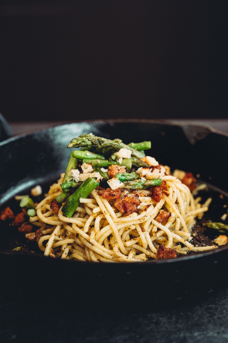 Spaghettis au pesto de pistaches italiennes | Recettes | Favuzzi ...